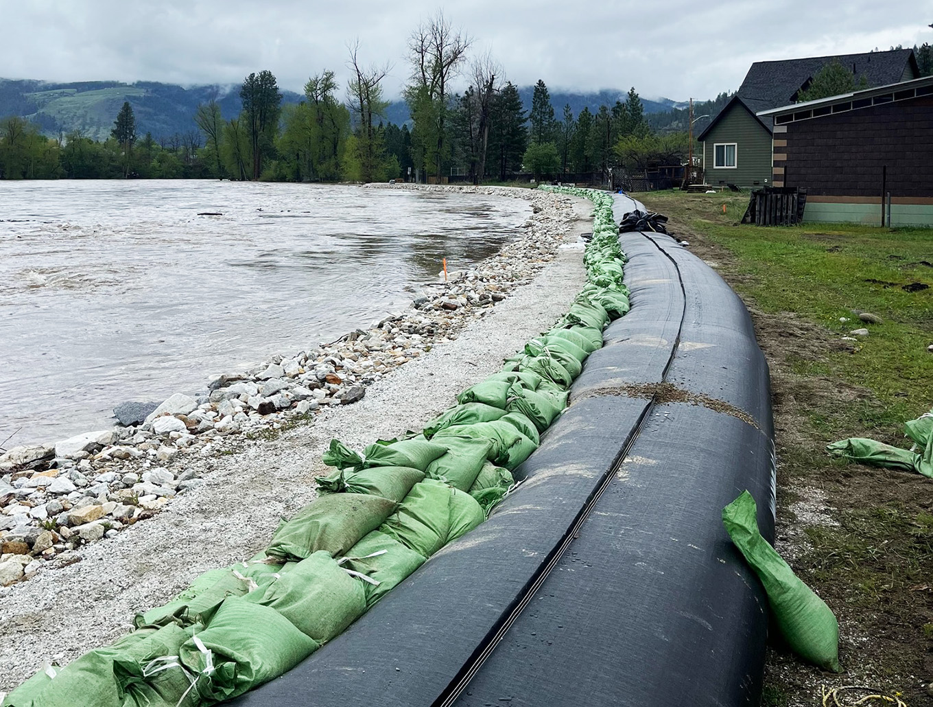 La ciudad de Grand Forks finaliza estado de emergencia local y rescinde ...