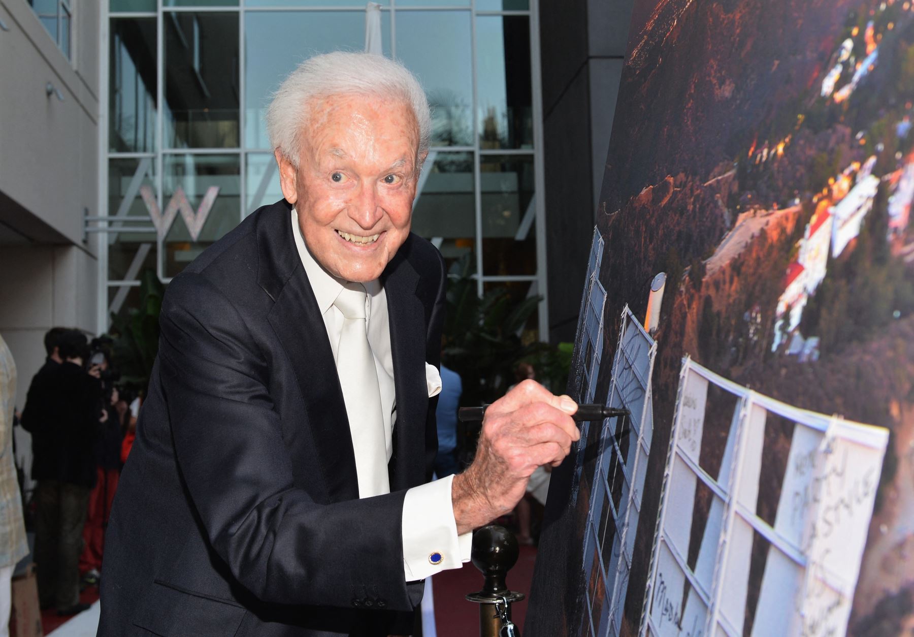 Bob Barker, defensor de los derechos de los animales, es recordado en ...